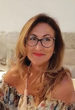 Necrologio: Prof.ssa Titti Petronelli